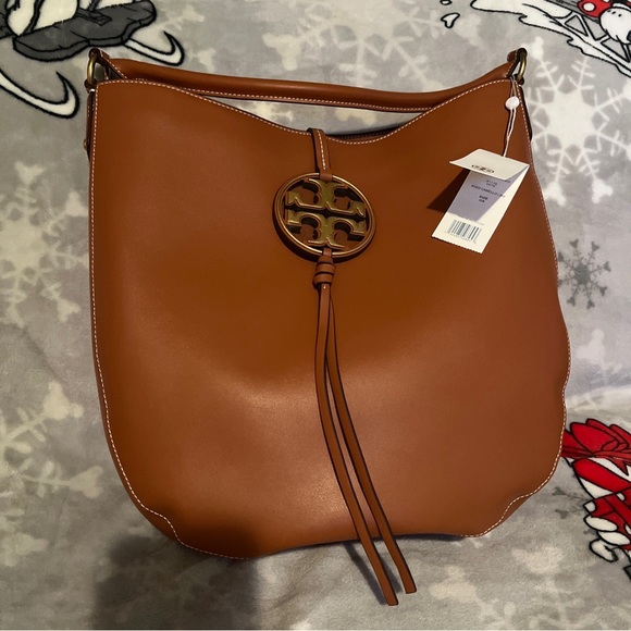 Tory Burch | Bags | Tory Burch Miller Metal Slouchy Hobo Womens Bag Aged Camello Come Wi | Poshmark